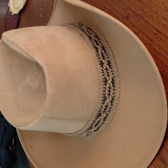 Resistol | Accessories | 975 Resistol Stagecoach Size 7 38 Cowboy Hat ...